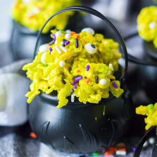 Cauldron Cakes - Rae Gun Ramblings